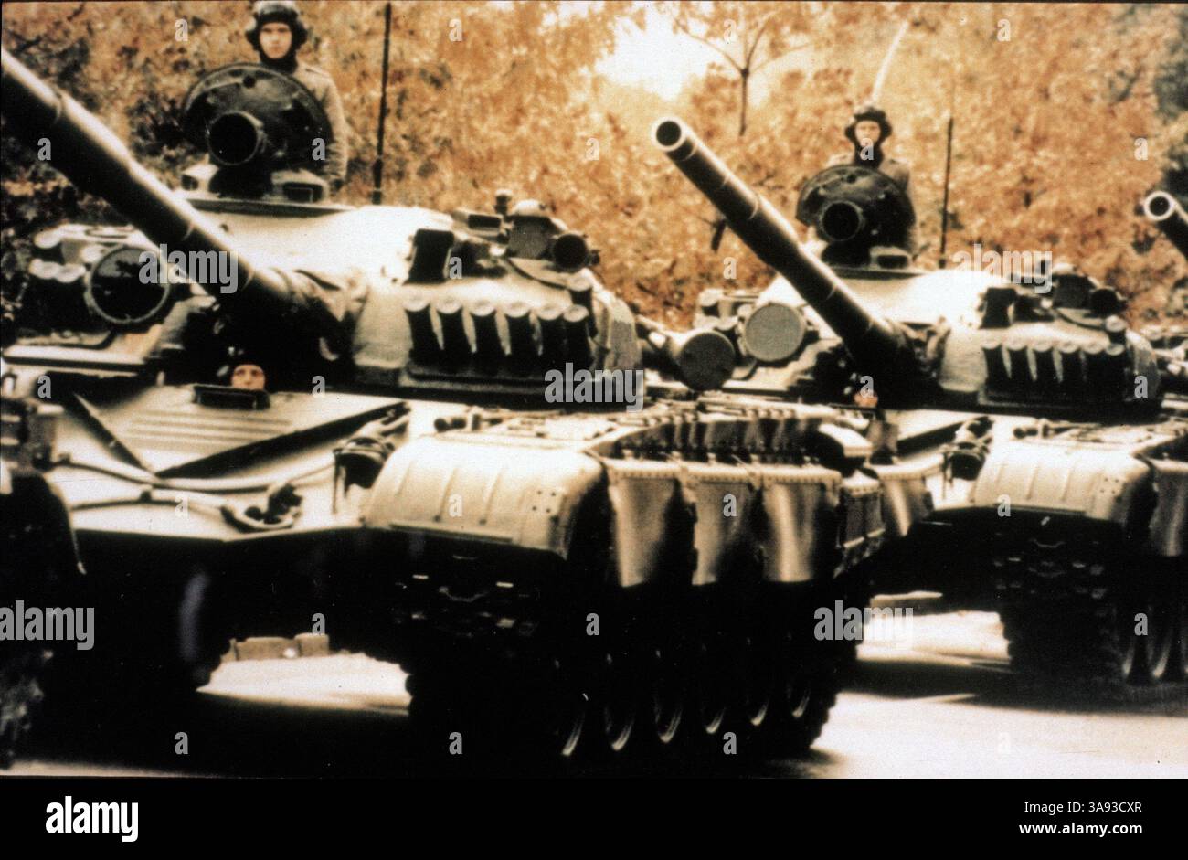 T 80 main battle tank hi-res stock photography and images - Alamy