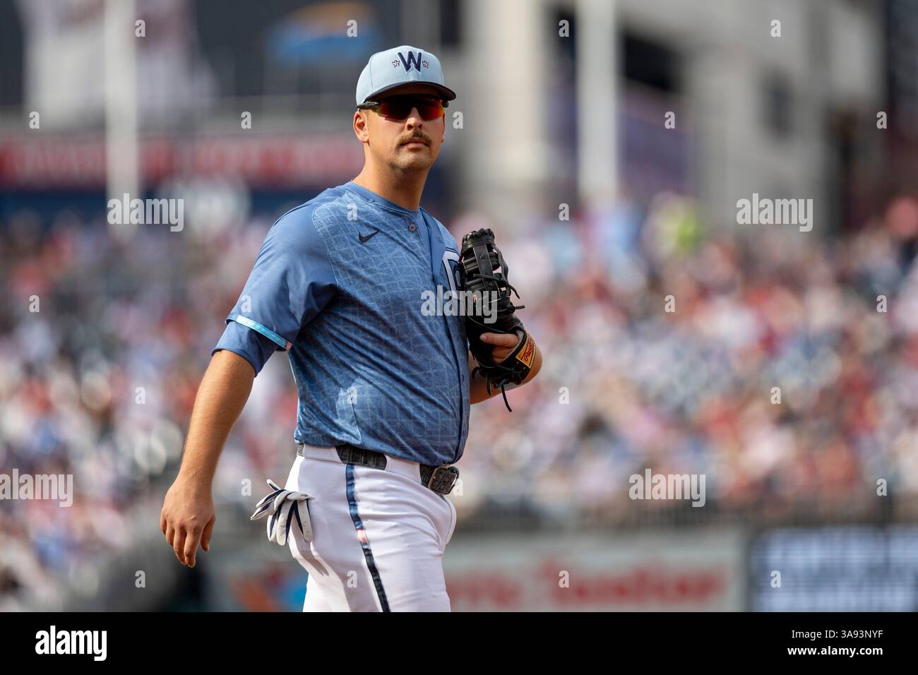 WASHINGTON, DC - MARCH 29: Washington Nationals first base Nathaniel ...