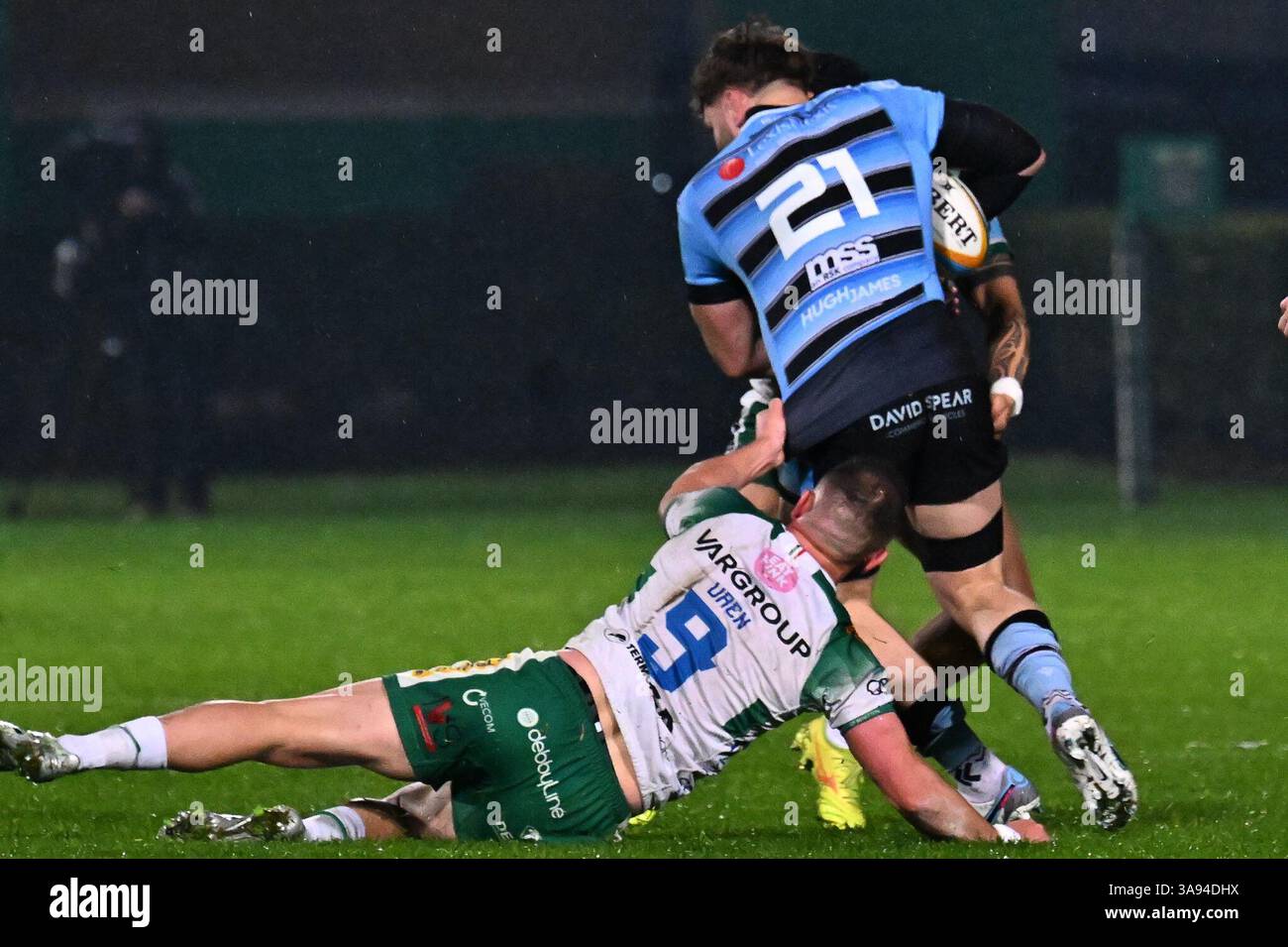 Treviso, Italy. 29th Mar, 2025. Tackle of Andy Uren ( Benetton Rugby ...