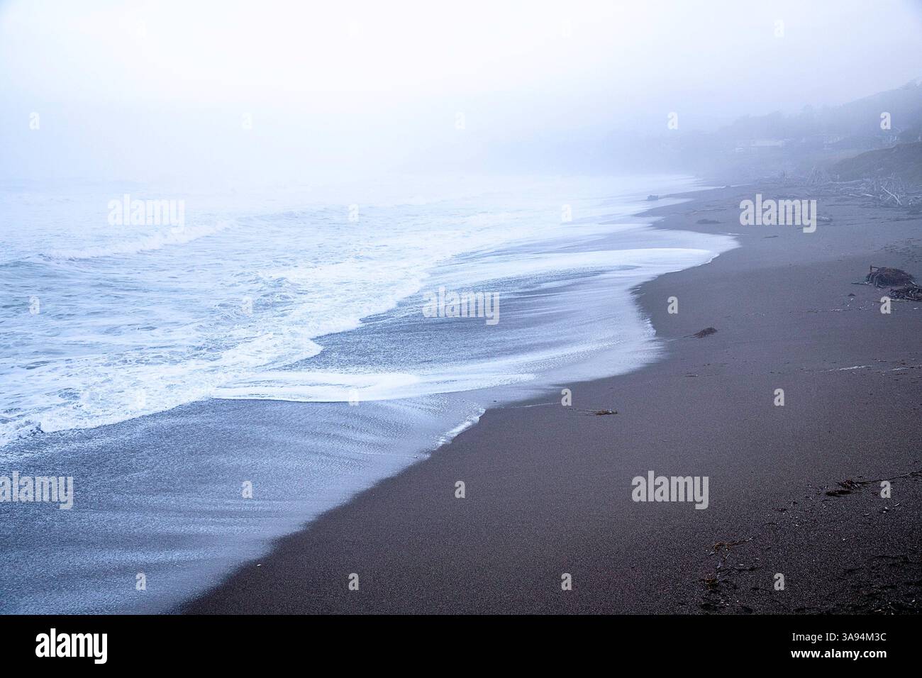 Cambria, CA, USA: March 27, 2025: Scenic view of the Pacific Ocean as ...