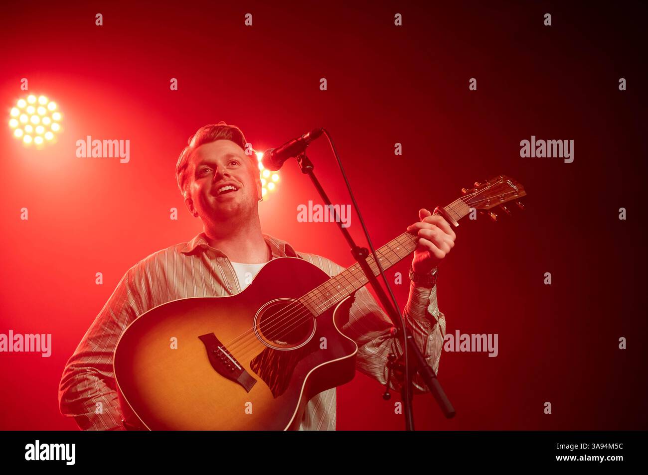 Matthew Nolan performing at Barrowland, Glasgow, 27th March 2025 Stock ...