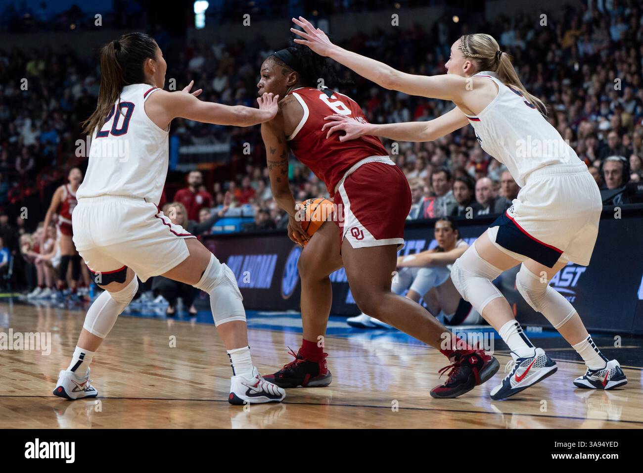 Oklahoma forward Sahara Williams (6) triest to get around the defense ...