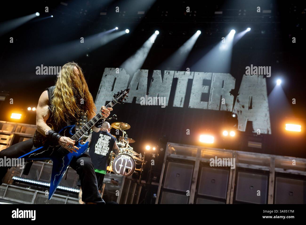 LONDON, ENGLAND: Pantera perform at Wembley Arena. Featuring: Zakk ...