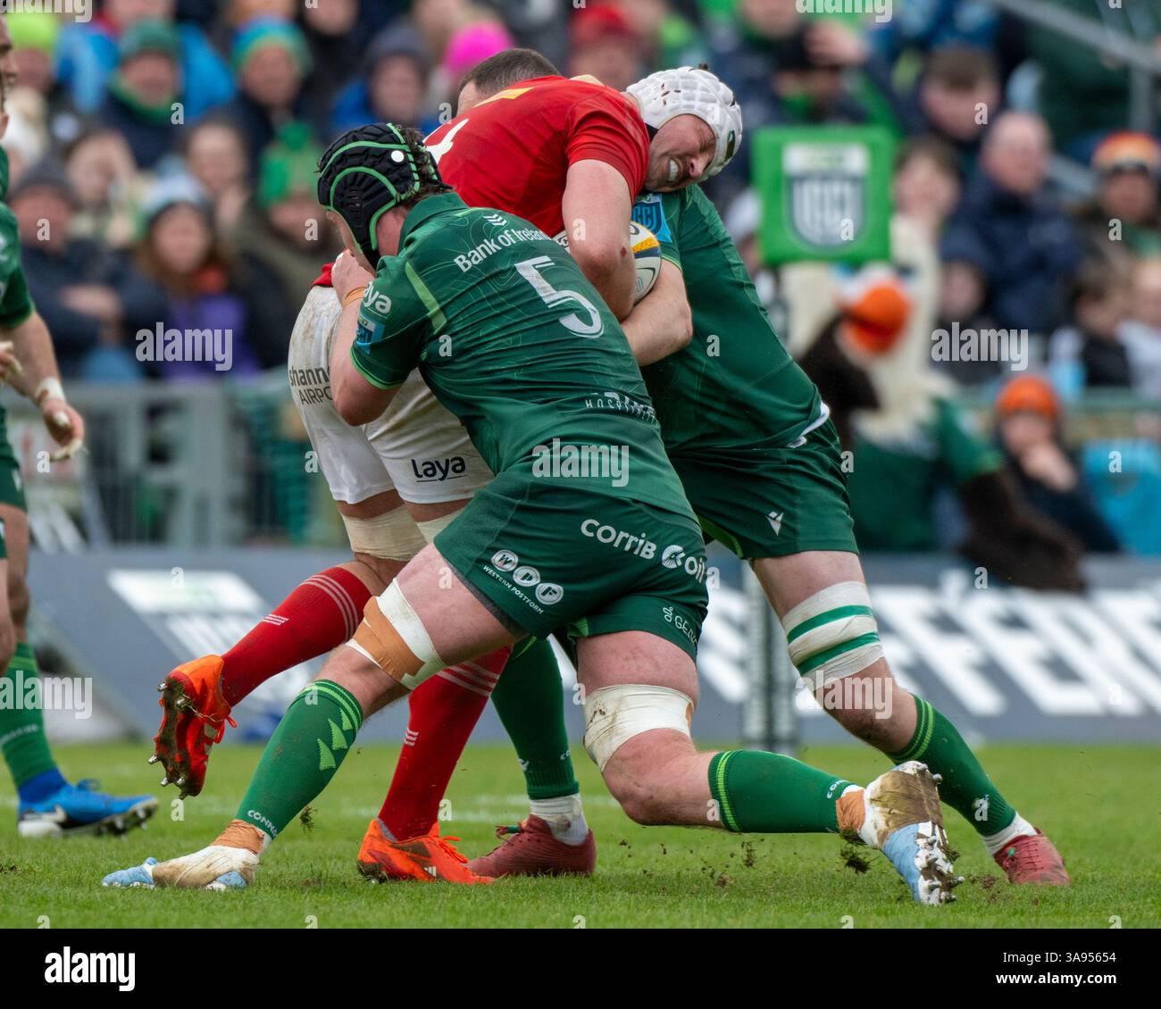 Castlebar, Ireland. 29th Mar, 2025. Fineen Wycherley of Munster and ...