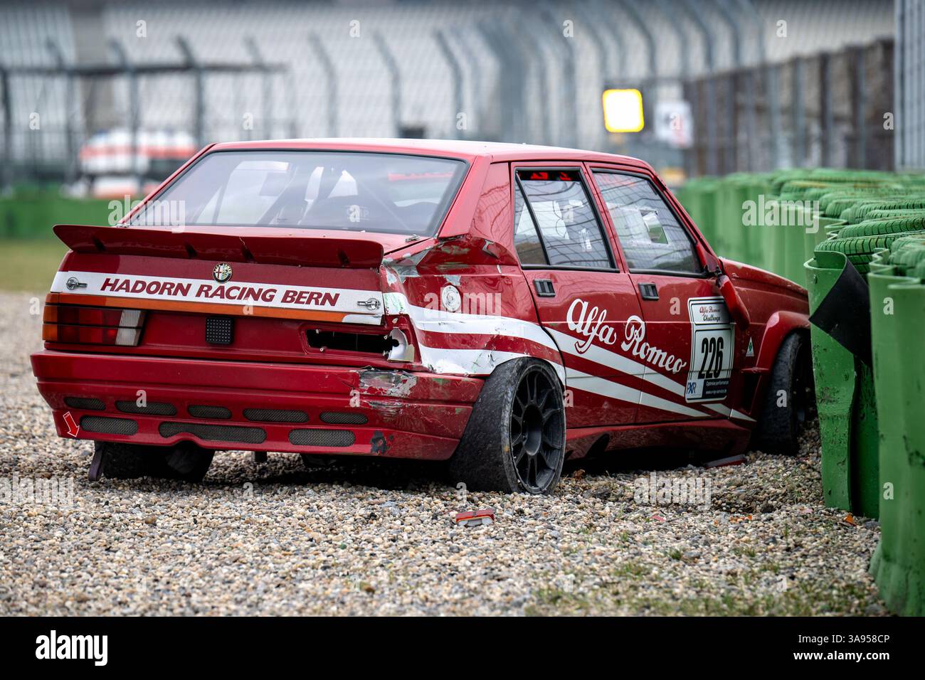 Unfall von Ronald Waibel (Hadorn Racing, 226) Er hat in der Sachskurve ...