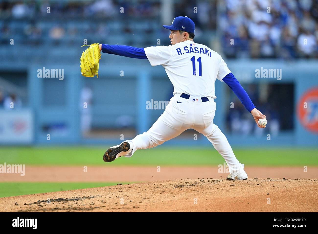 LOS ANGELES, CA - MARCH 29: Los Angeles Dodgers pitcher Roki Sasaki (11 ...