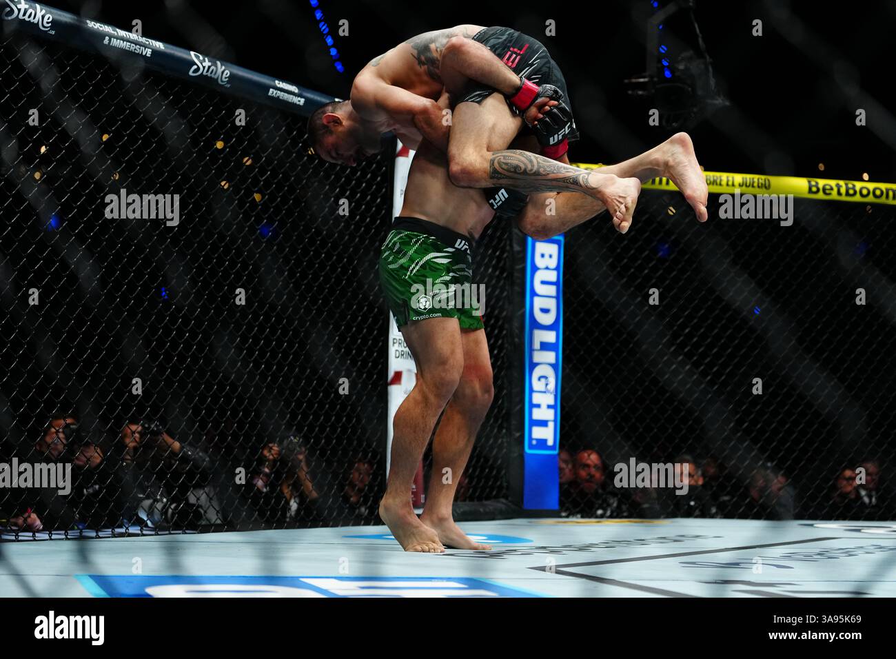 MEXICO CITY, MEXICO - MARCH 29: Rafa Garcia and Vinc Pichel meet in the ...