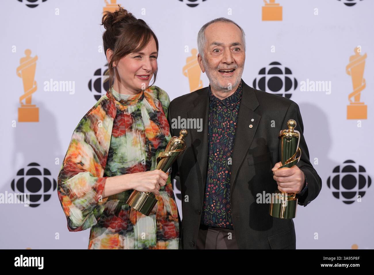 Raffi & Sue Passmore of Good Lovelies pose for photos after winning ...