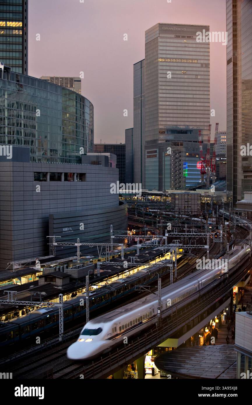 Japan Railway (JR) Tokaido Line shinkansen super express bullet train ...