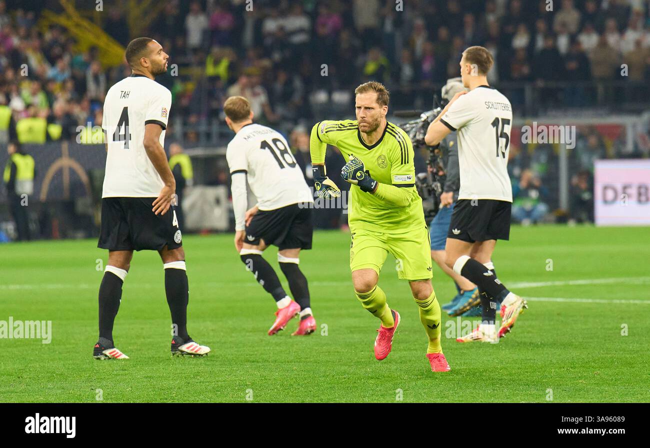 Oliver Baumann, DFB 1 Jonathan Tah, DFB 4 Nico Schlotterbeck, DFB 15 in the UEFA Nations League ...