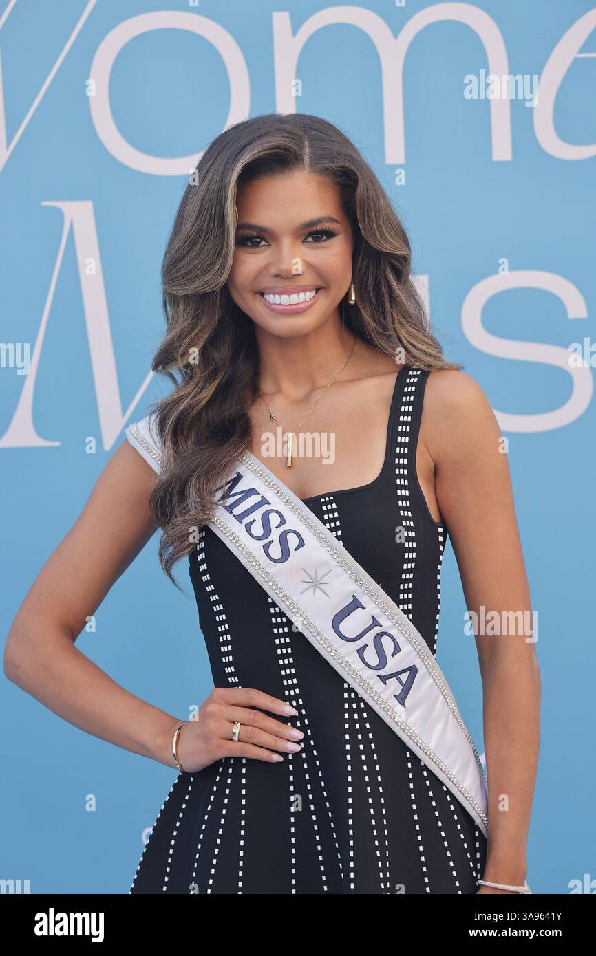 Alma Cooper attends the 2025 Billboard Women in Music at YouTube ...