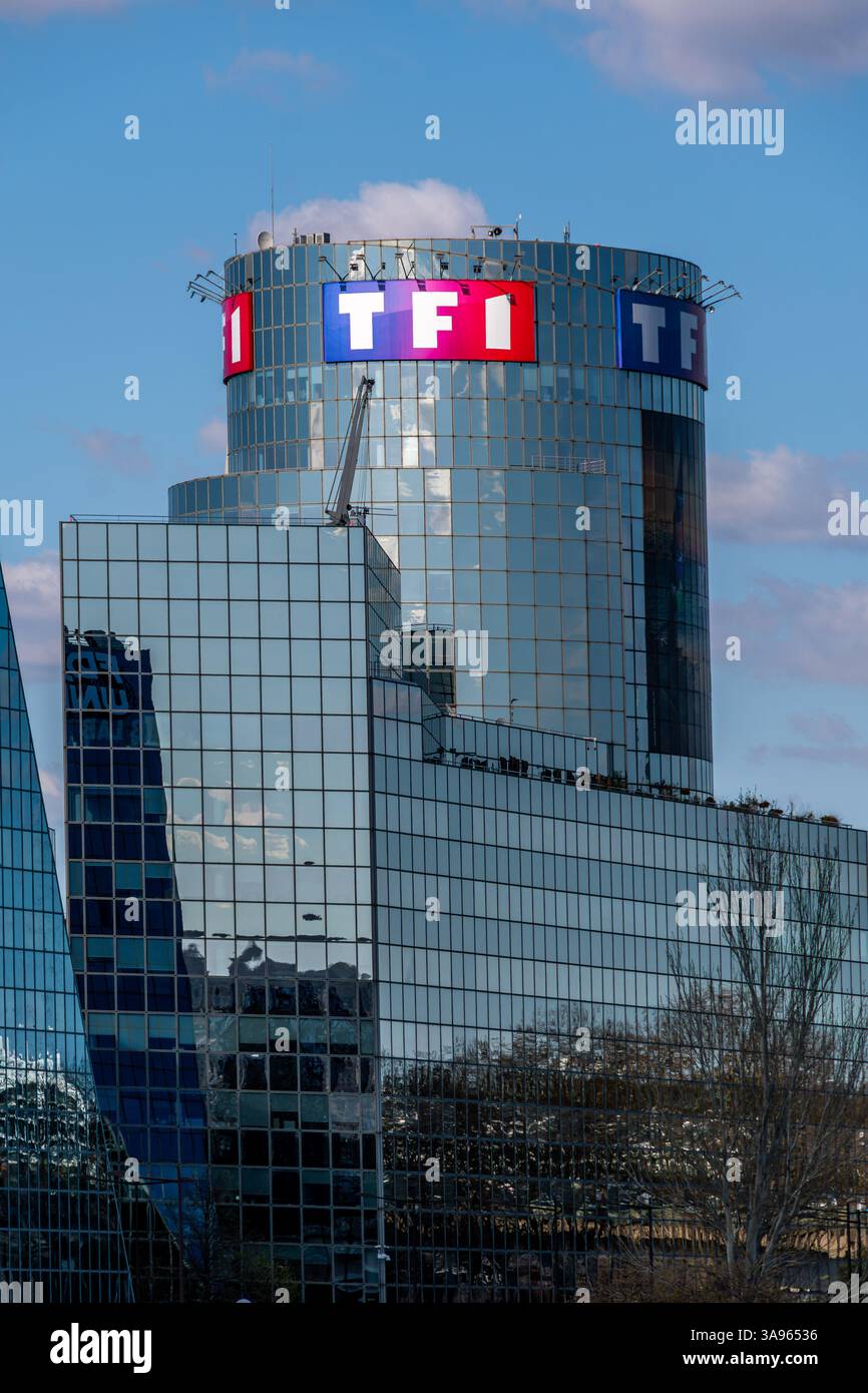 Tf1 tower hi-res stock photography and images - Alamy