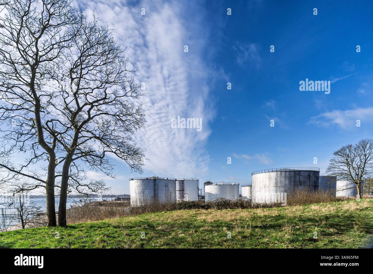 Steel structure between industrial silos hi-res stock photography and ...