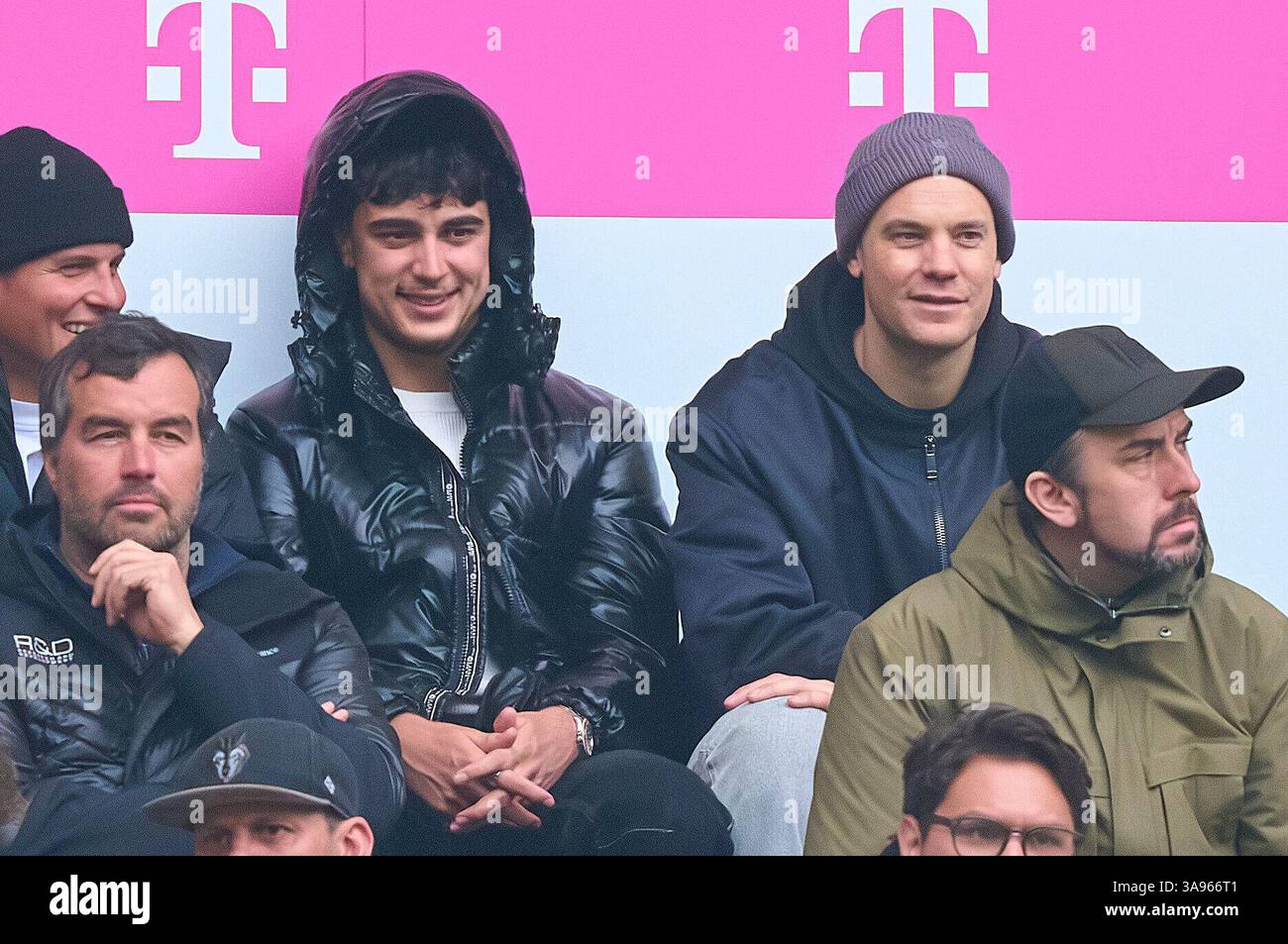 Manuel NEUER, goalkeeper FCB 1 Aleksandar Pavlovic, FCB 45 in the match ...
