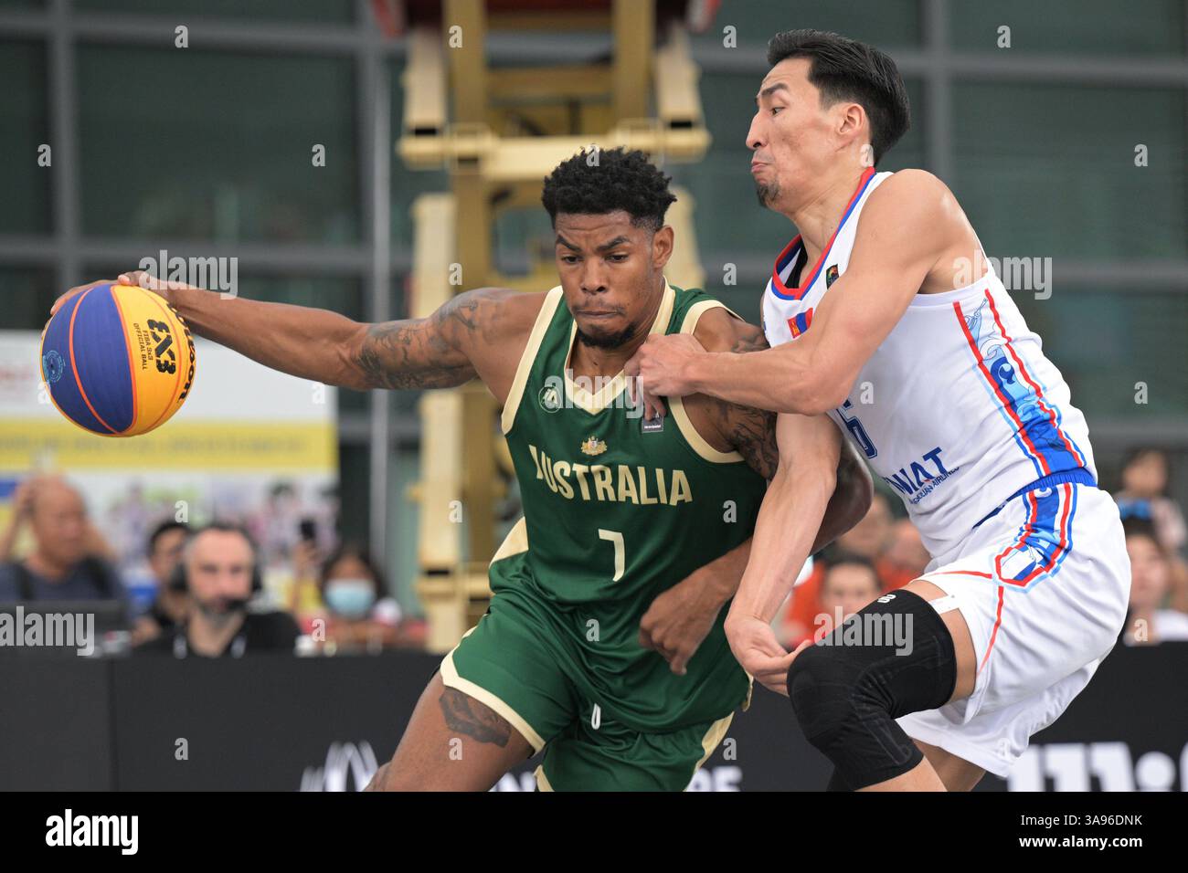 Singapore. 30th Mar, 2025. John Charles Dillon Stith (L) of Australia ...