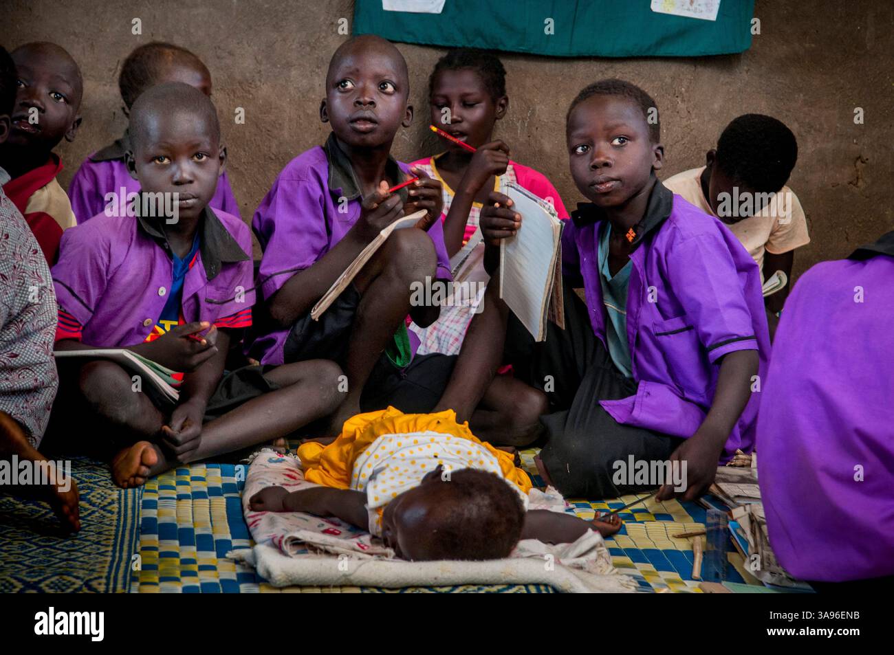Aug 7, 2015 - Juba, South Sudan - Children work on an exercise in ...