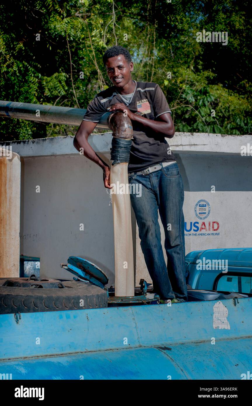Aug 7, 2015 - Juba, South Sudan - Juba City Workers fill water trucks ...