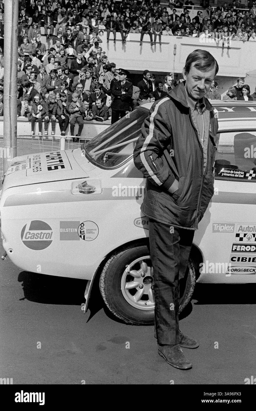 Daily Mirror London-Mexico World Cup Rally 1970 Stock Photo - Alamy