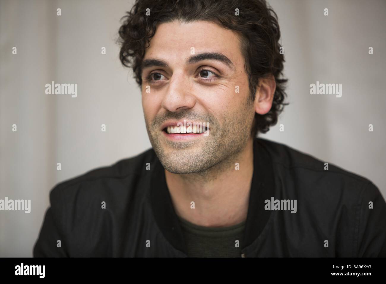 May 7, 2016 - Hollywood, California, U.S. - OSCAR ISAAC as Poe Dameron ...
