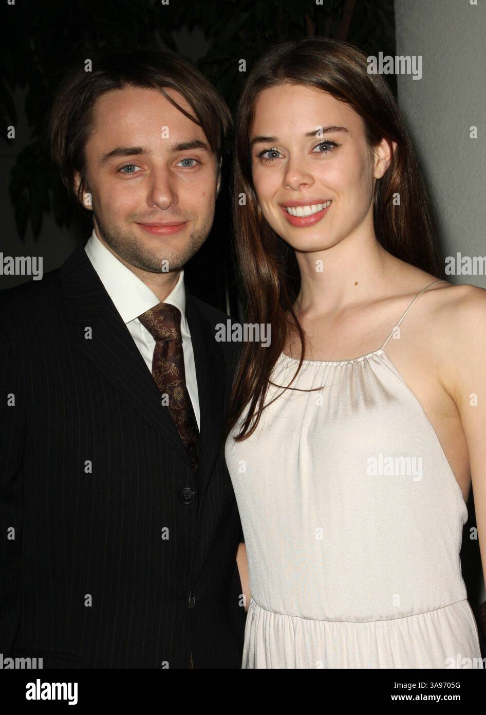 Vincent kartheiser and shanna collins hi-res stock photography and ...