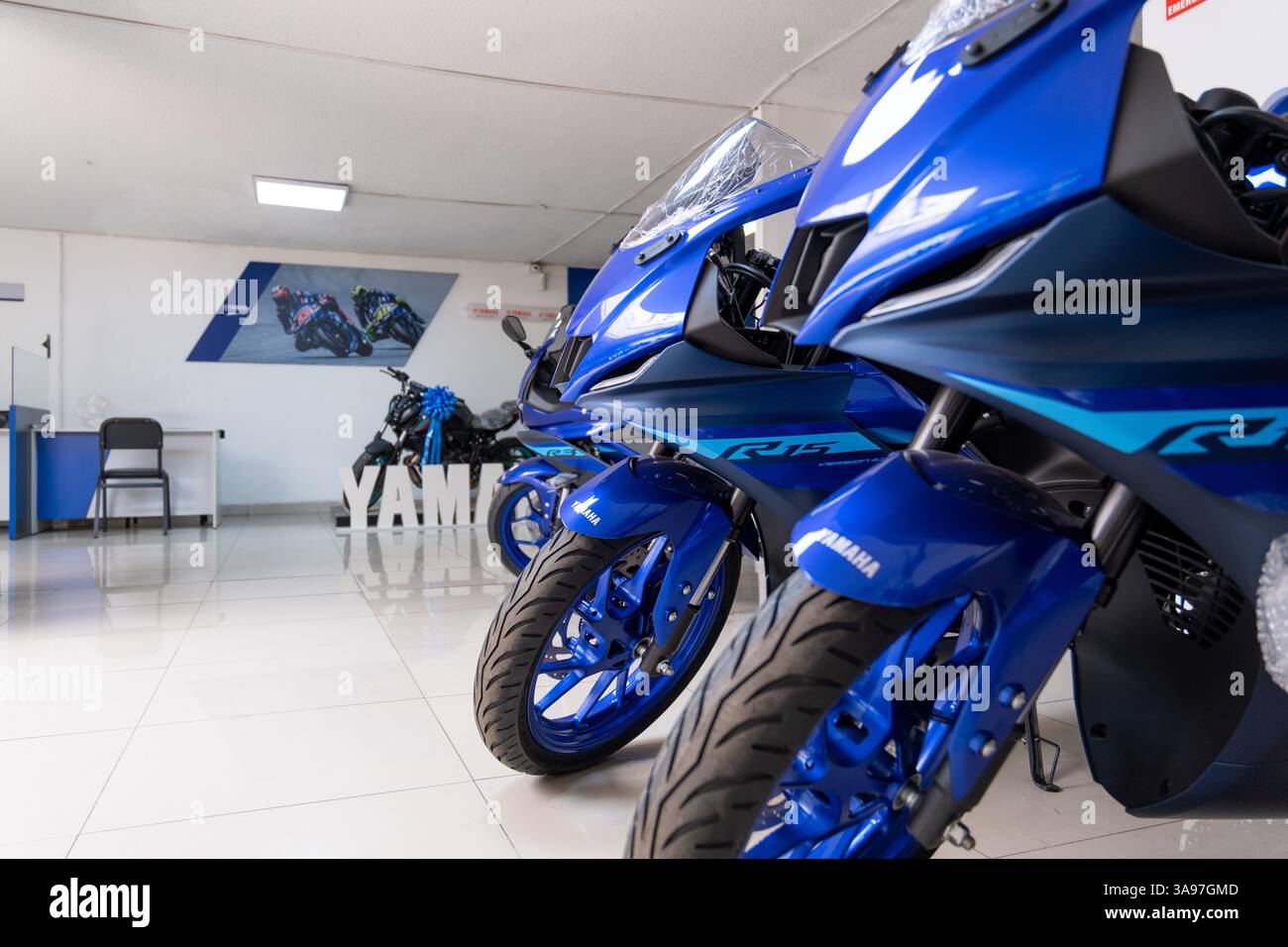 Lima, Peru, 15 Mar 2025. Yamaha r15 version 4.0 new colors, motorcycles ...