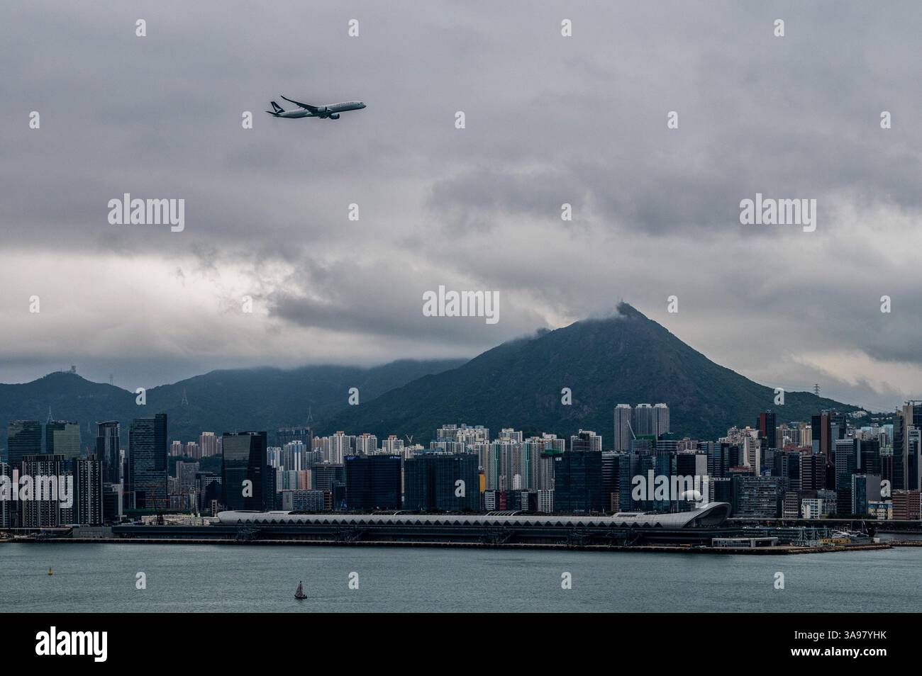 Former kai tak airport hi-res stock photography and images - Alamy