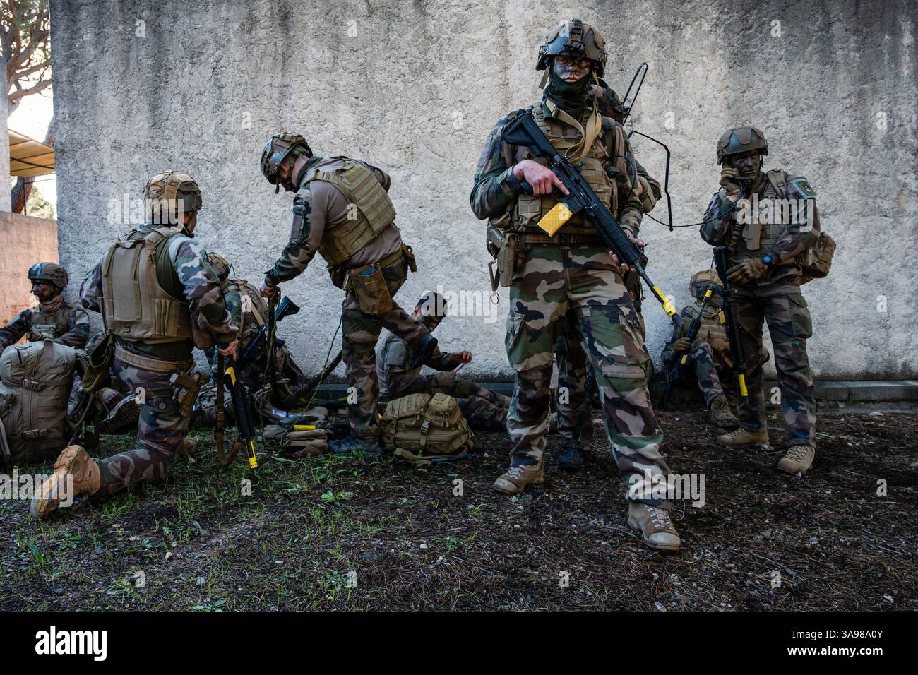 The 21st regiment d'infanterie de marine (21 RIMa) seen in action ...