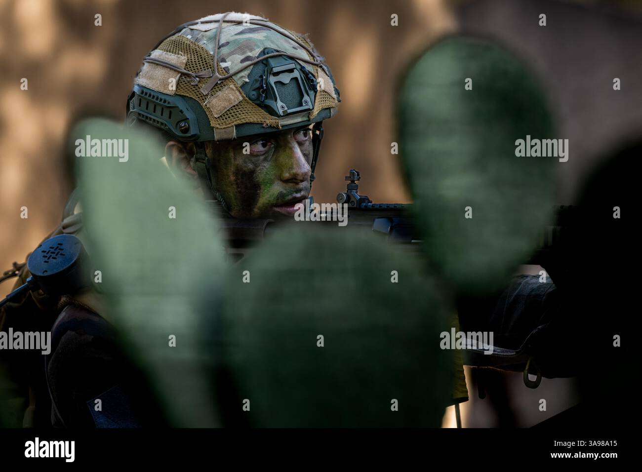 The 21st regiment d'infanterie de marine (21 RIMa) seen in action ...