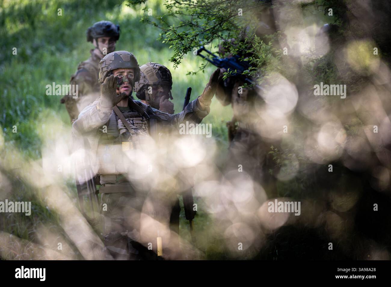 The 21st regiment d'infanterie de marine (21 RIMa) seen in action ...