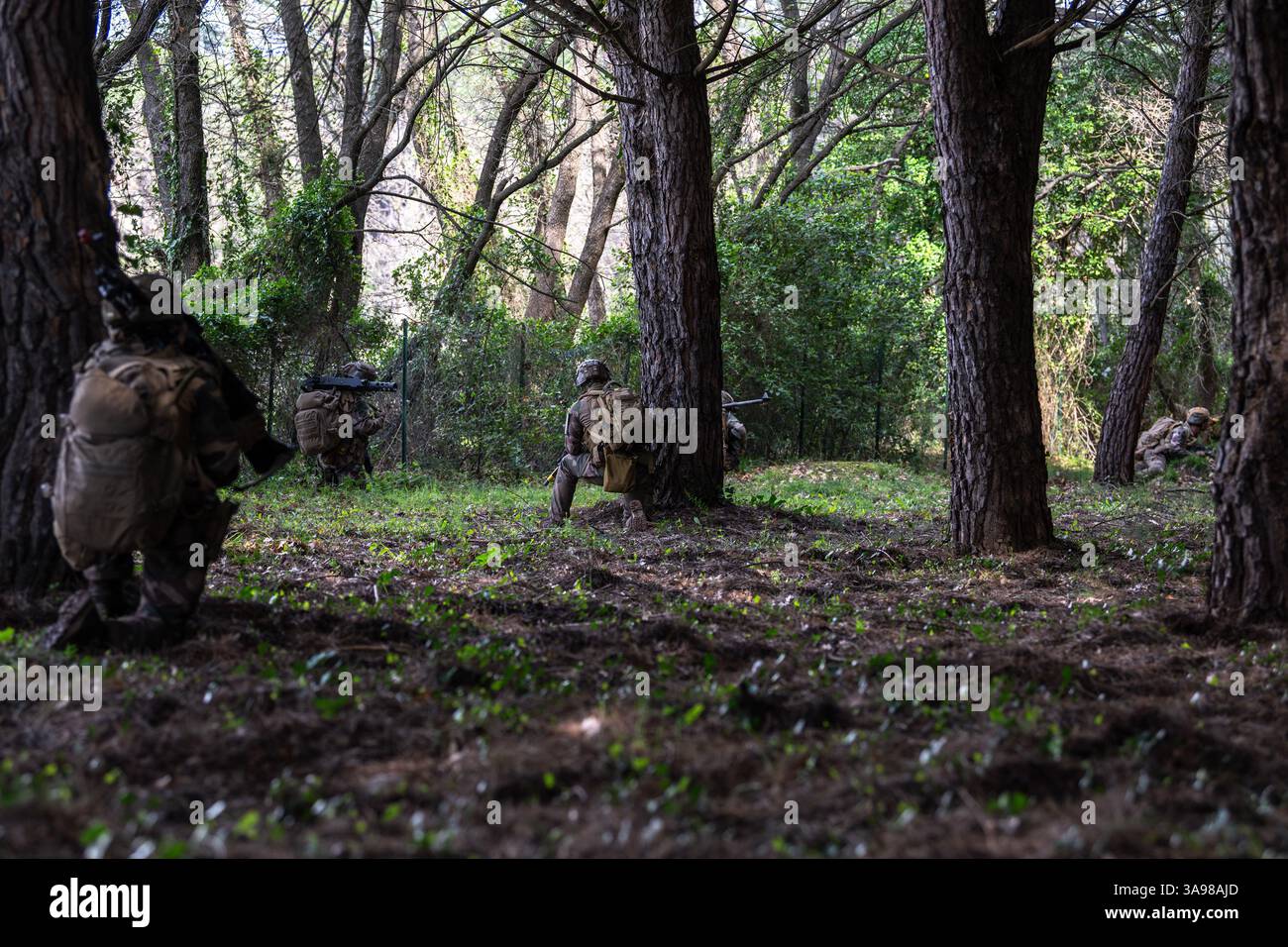 The 21st regiment d'infanterie de marine (21 RIMa) seen in action ...