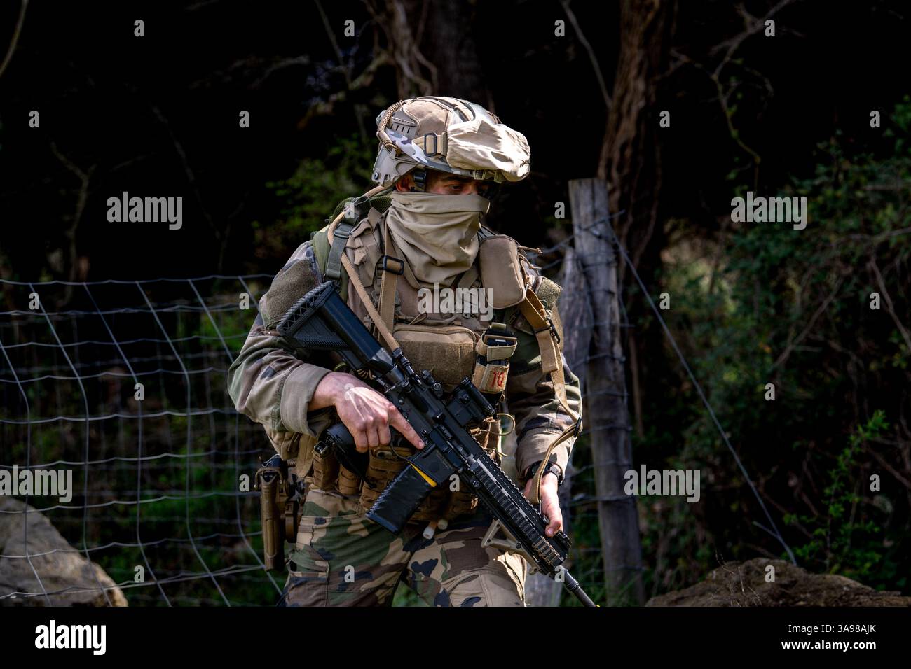 The 21st regiment d'infanterie de marine (21 RIMa) seen in action ...