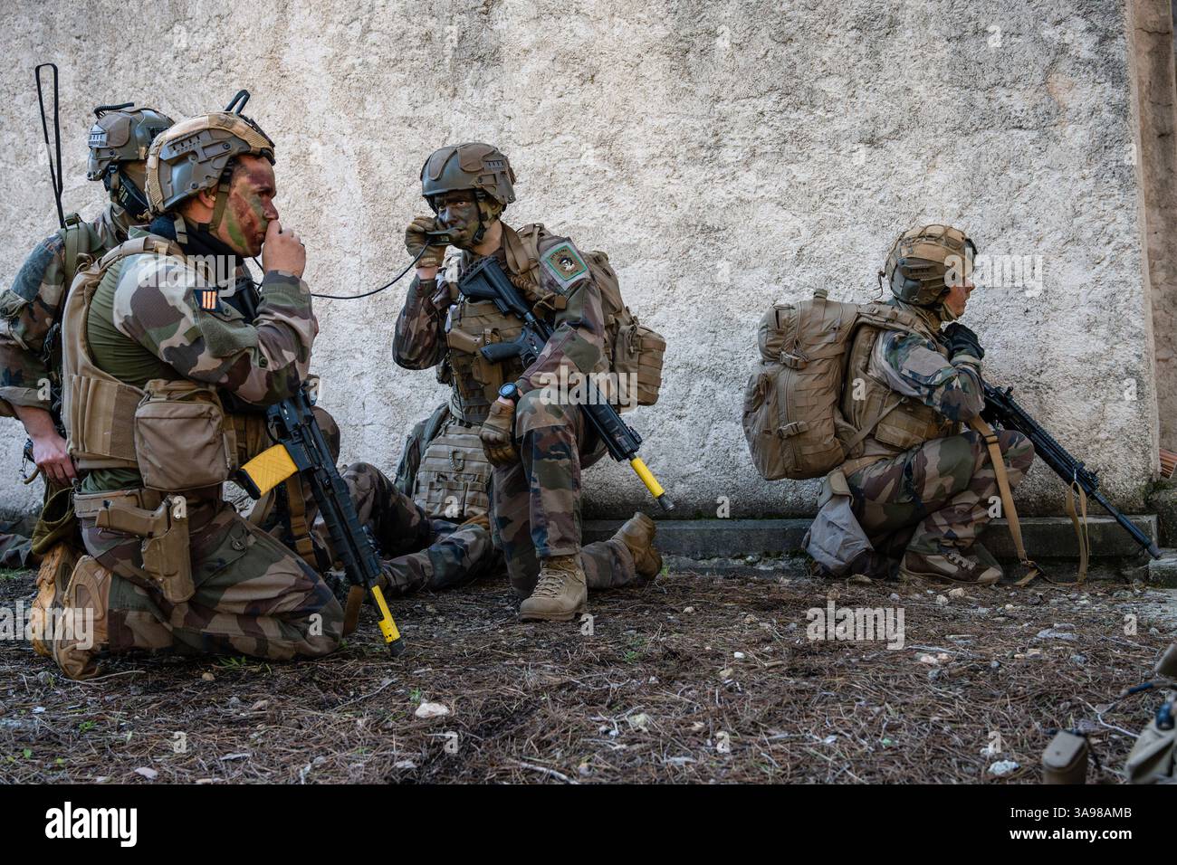 The 21st regiment d'infanterie de marine (21 RIMa) seen in action ...