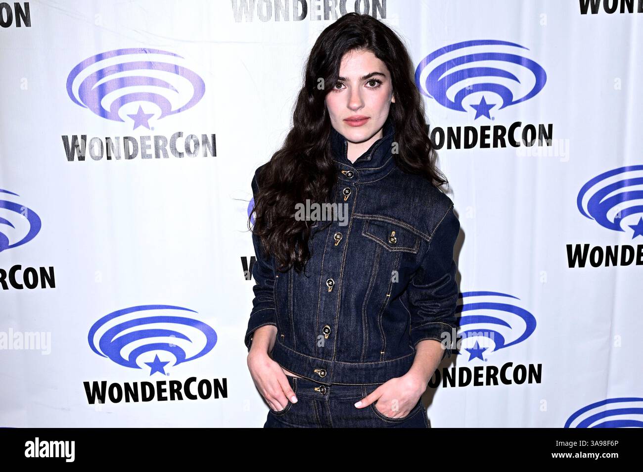 Ella Rubin beim Photocall zum Kinofilm 'Until Dawn' auf der WonderCon ...