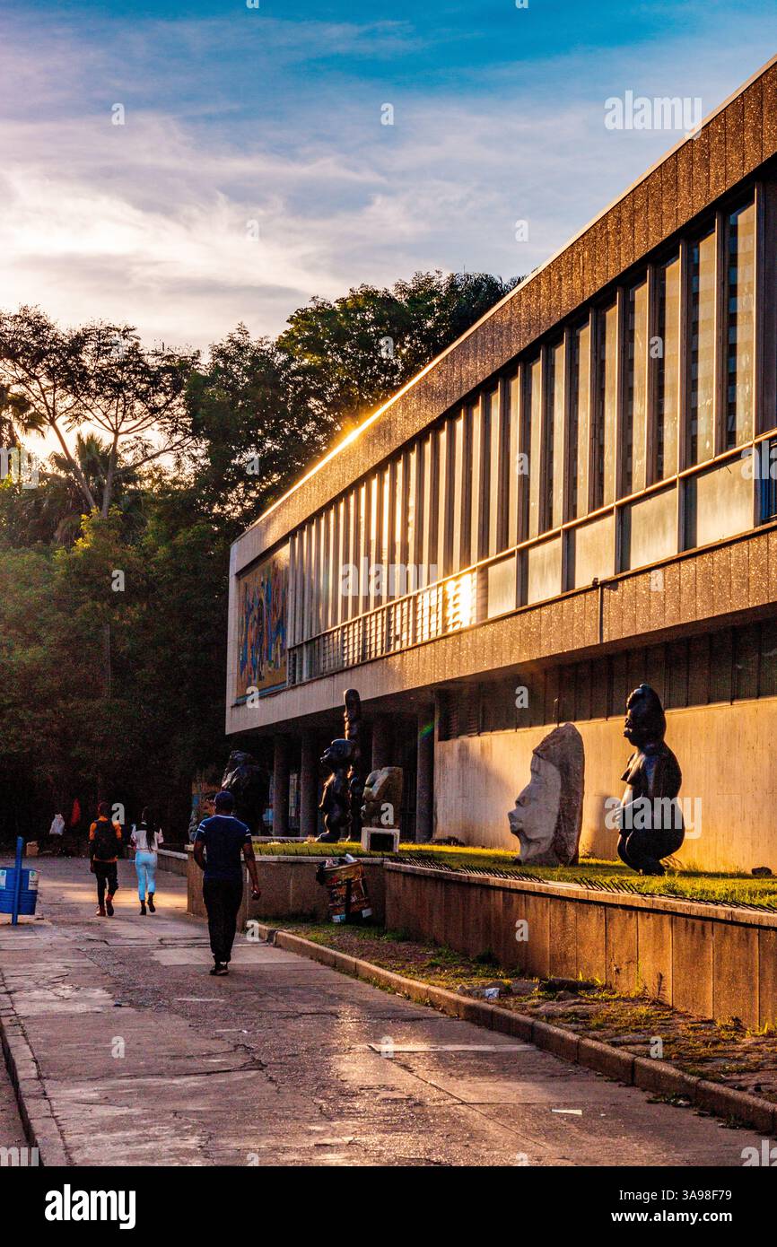 The national gallery of zimbabwe hi-res stock photography and images ...