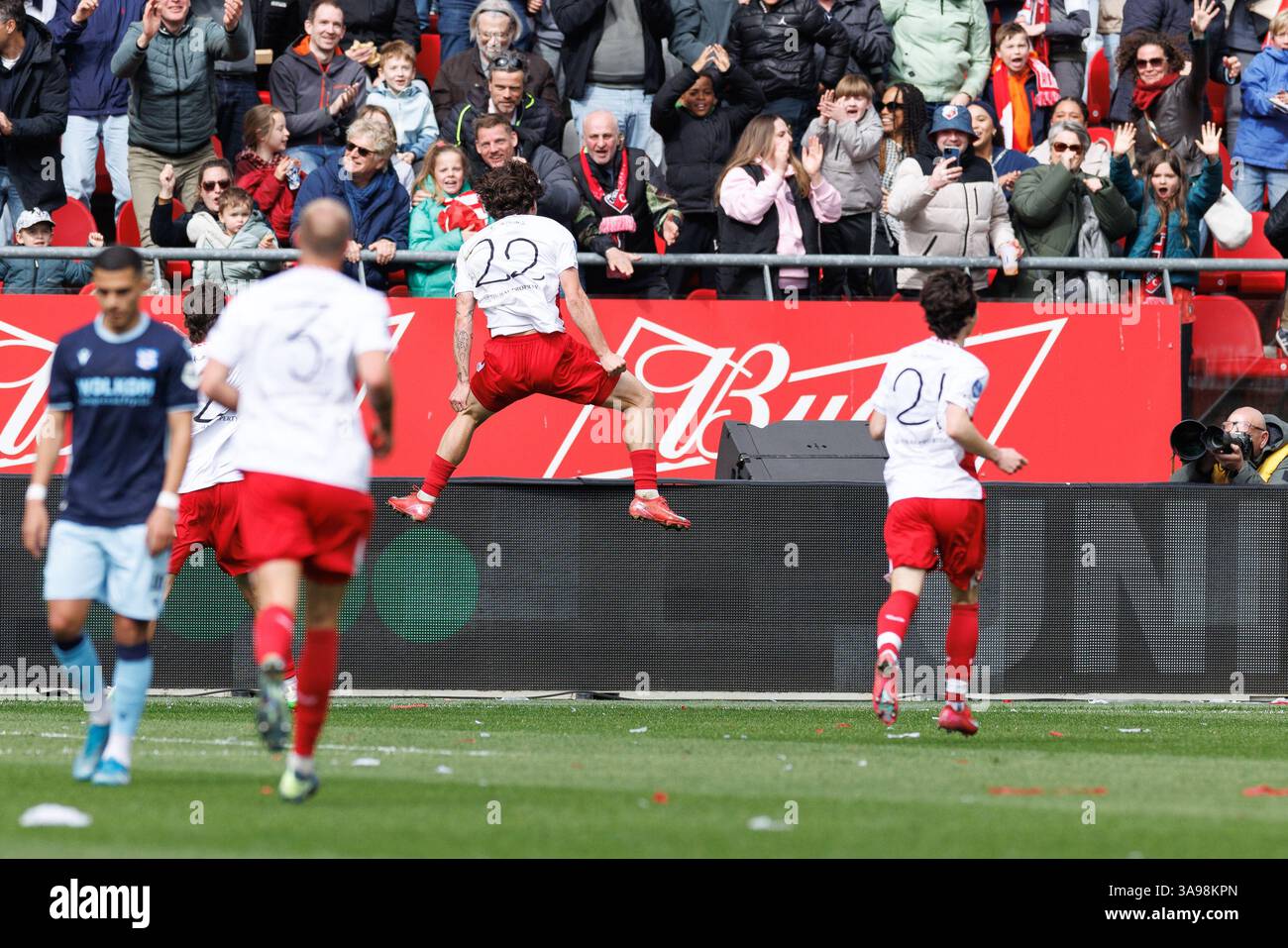 Utrecht, Netherlands. 30th Mar, 2025. UTRECHT, 30-03-2025, Stadium ...