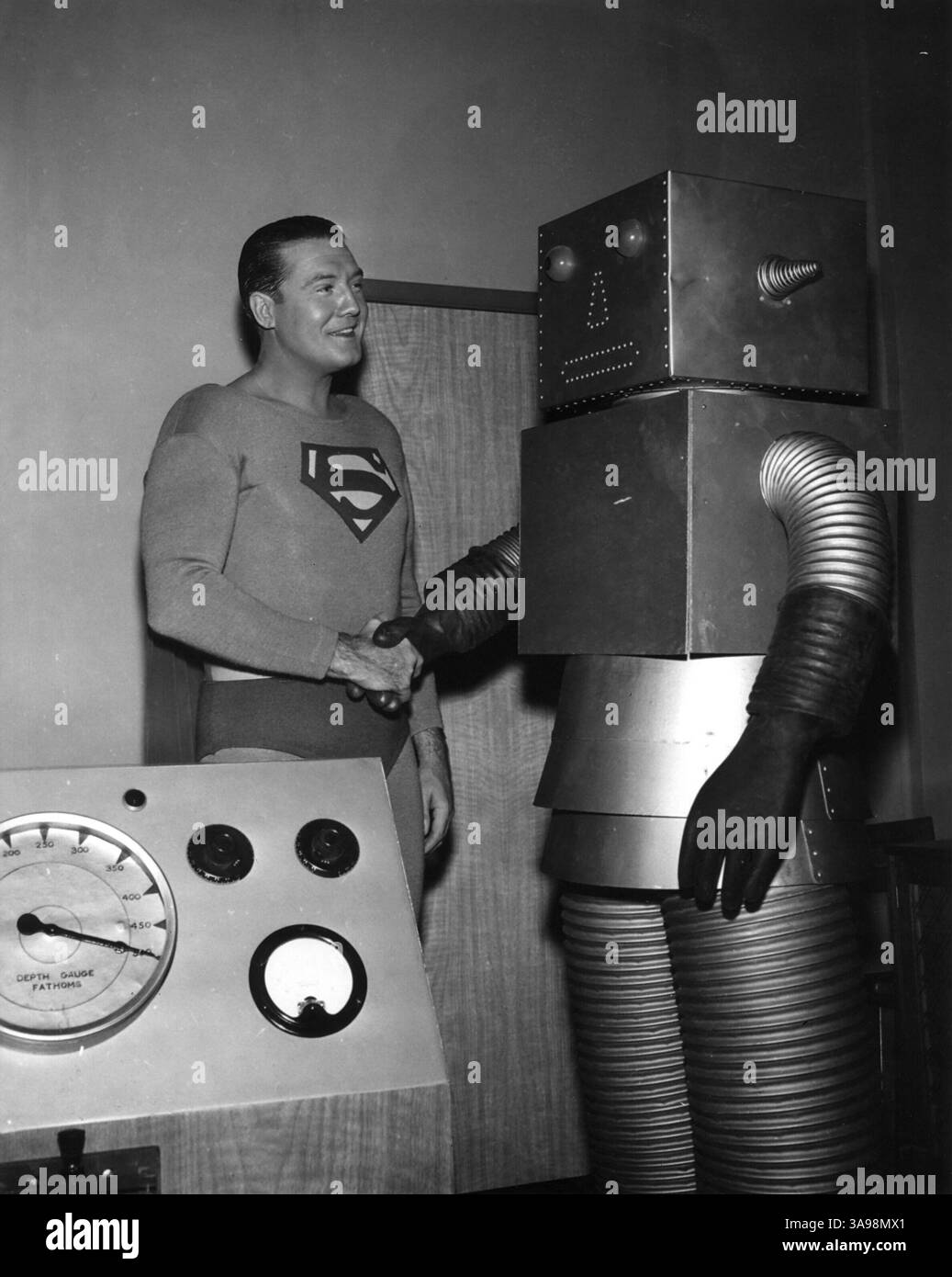 GEORGE REEVES in SUPERMAN AND THE MOLE-MEN (1951), directed by LEE ...