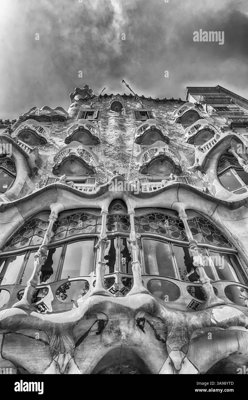 BARCELONA - AUGUST 9: Facade of the modernist masterpiece Casa Batllo ...