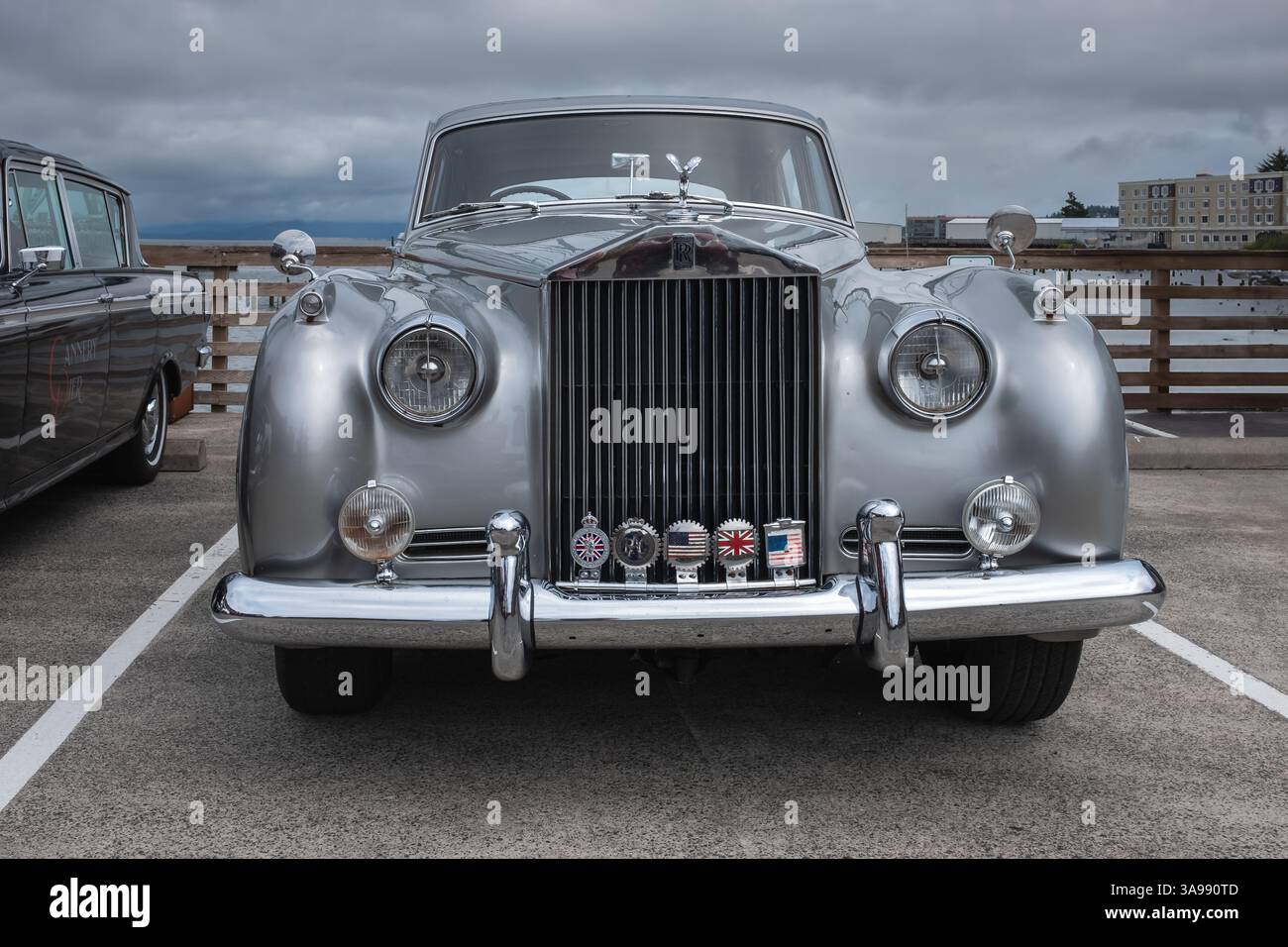 The Rolls-Royce Silver Cloud front view with head lights. Luxury ...