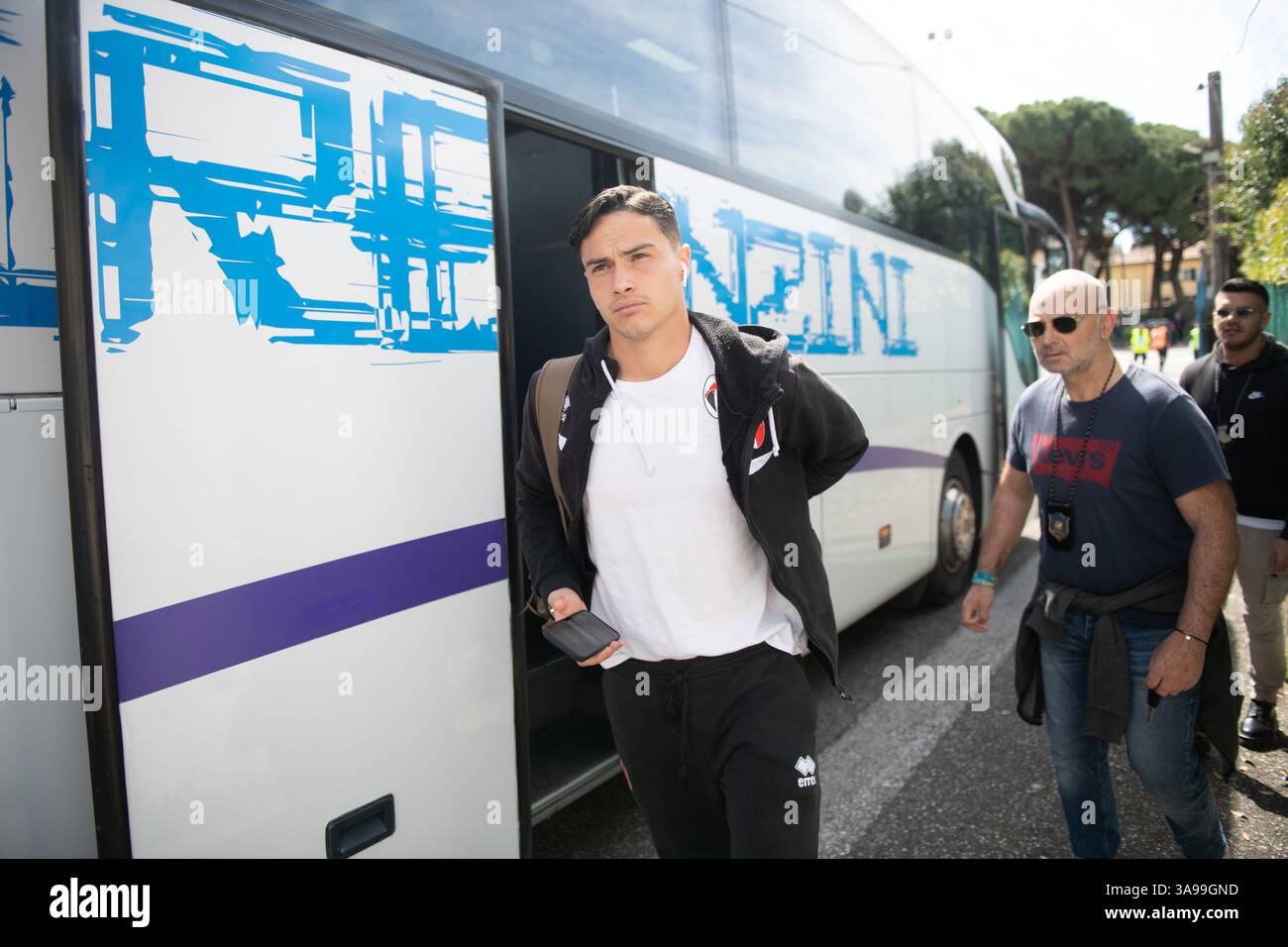 Carrara, Italy. 30th Mar, 2025. Valerio Mantovani of SSC Bari during the Italian Serie B match ...
