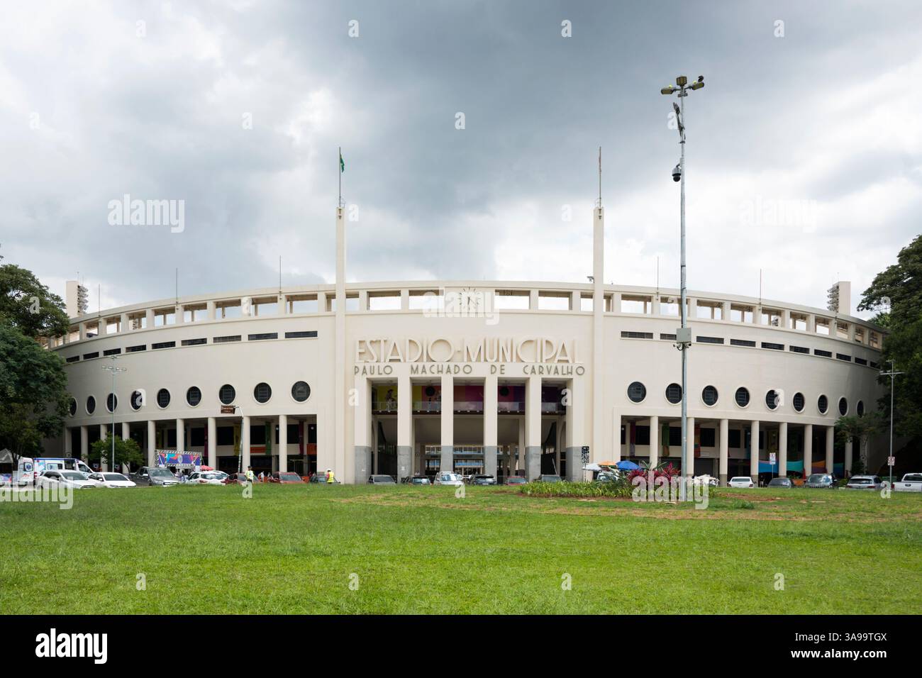 Escritorio tecnico ramos de azevedo severo e villare hi-res stock ...