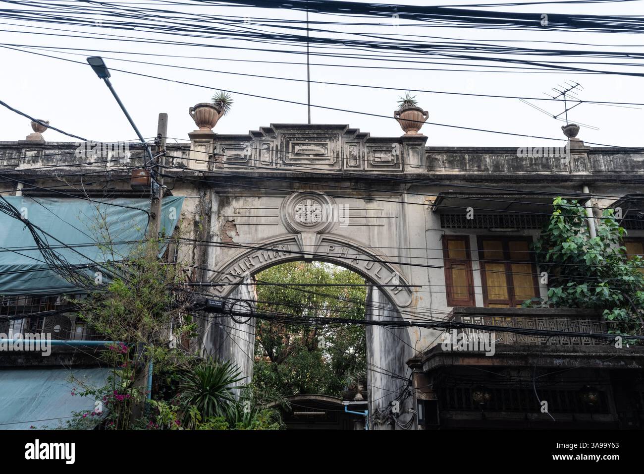 Traditional local architecture typical in Talat Noi Bangkok, Thailand ...