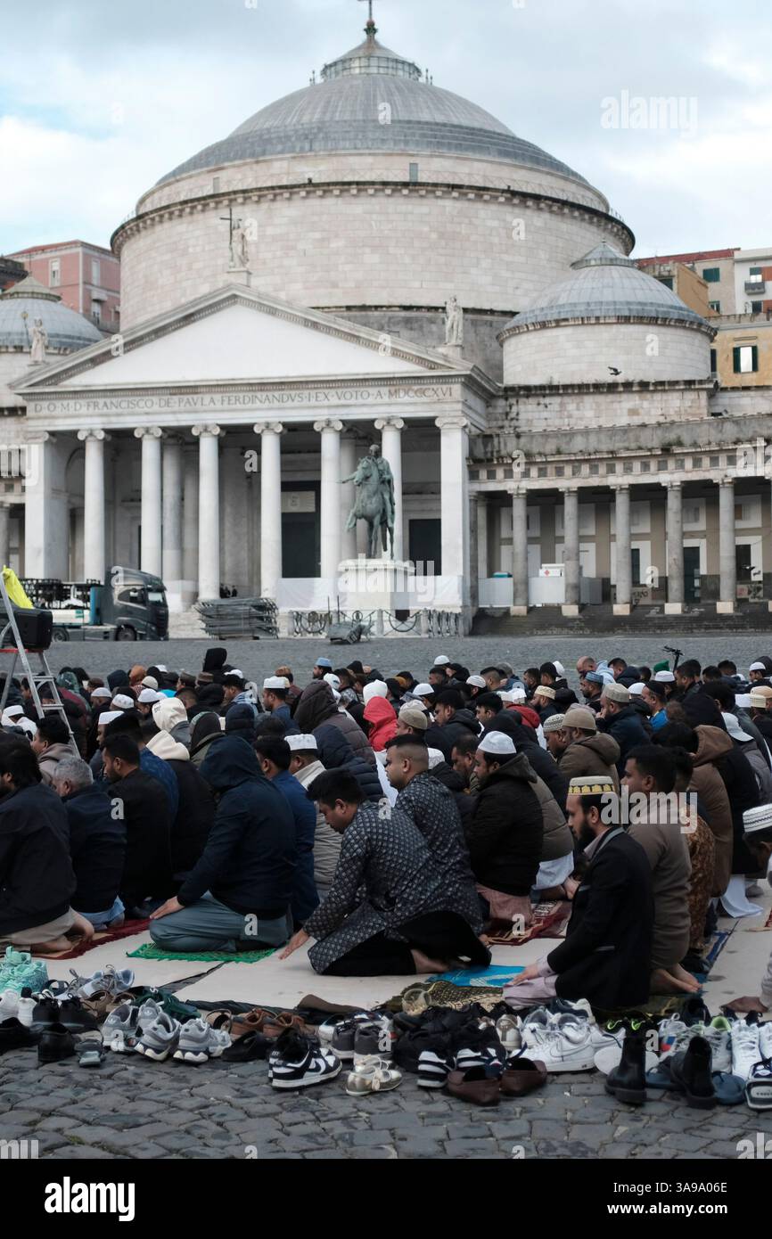 Piazza del Plebiscito turns into a place of recollection and sharing ...
