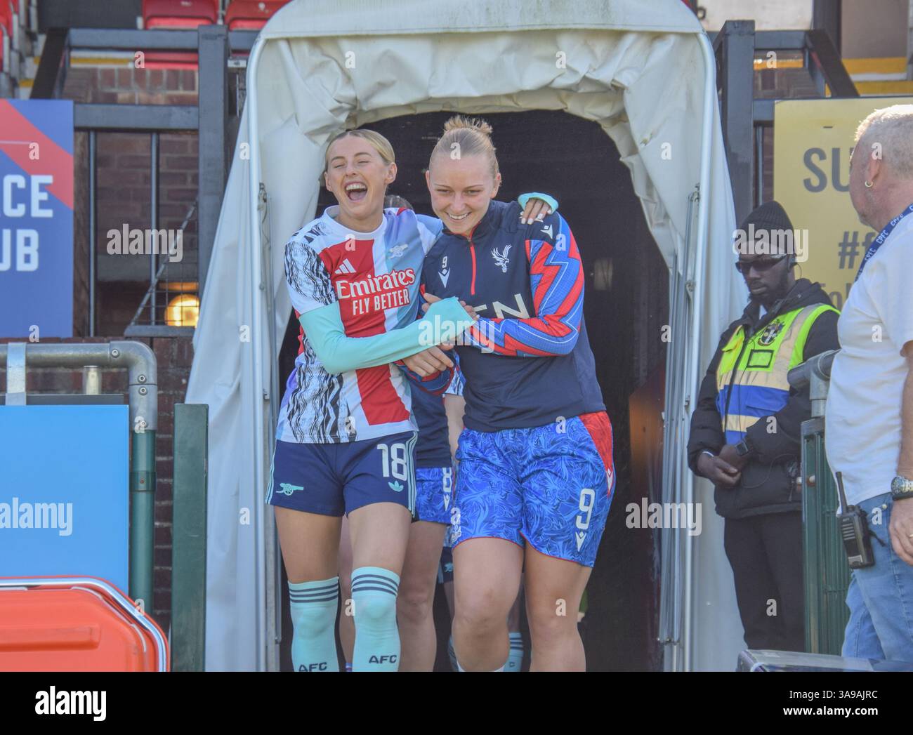 VBS Community Stadium, Sutton, London, 30th March 2025 Chloe Kelly (18 ...