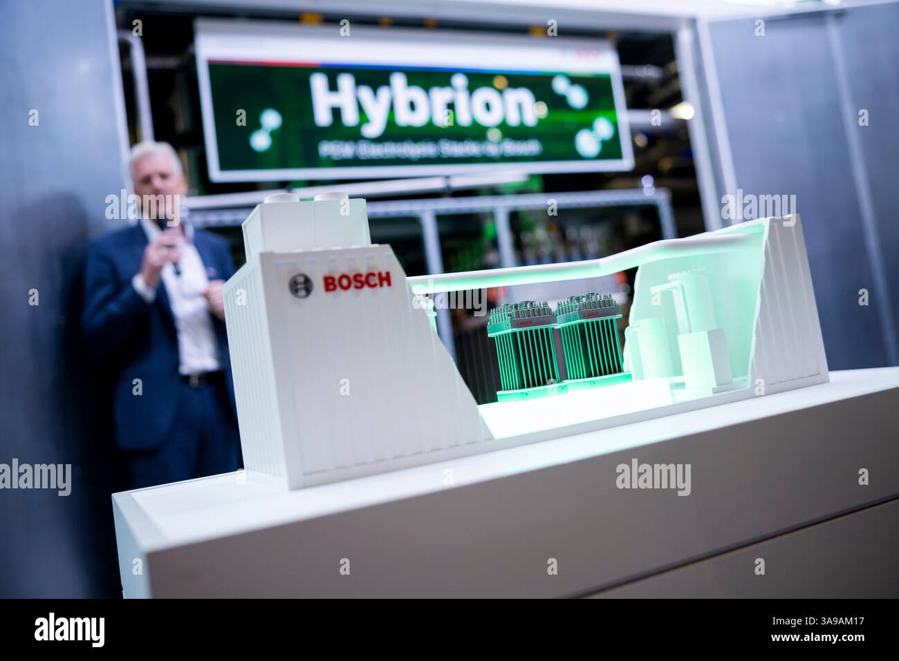 30 March 2025, Lower Saxony, Hanover: A model shows so-called stacks in ...