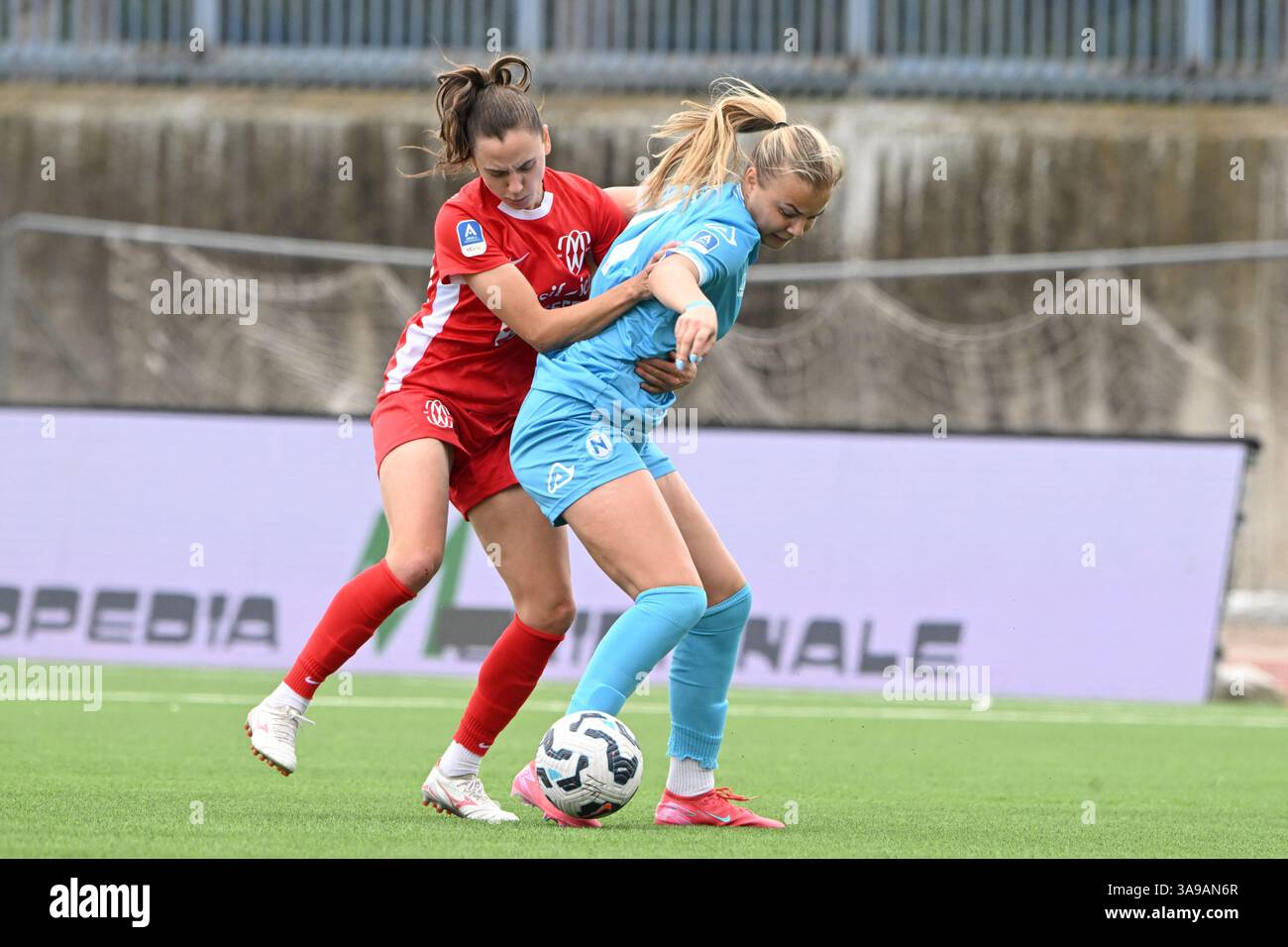 Naples, Italy. 30th Mar, 2025. Alexandra Kerr of FC Como Women competes ...