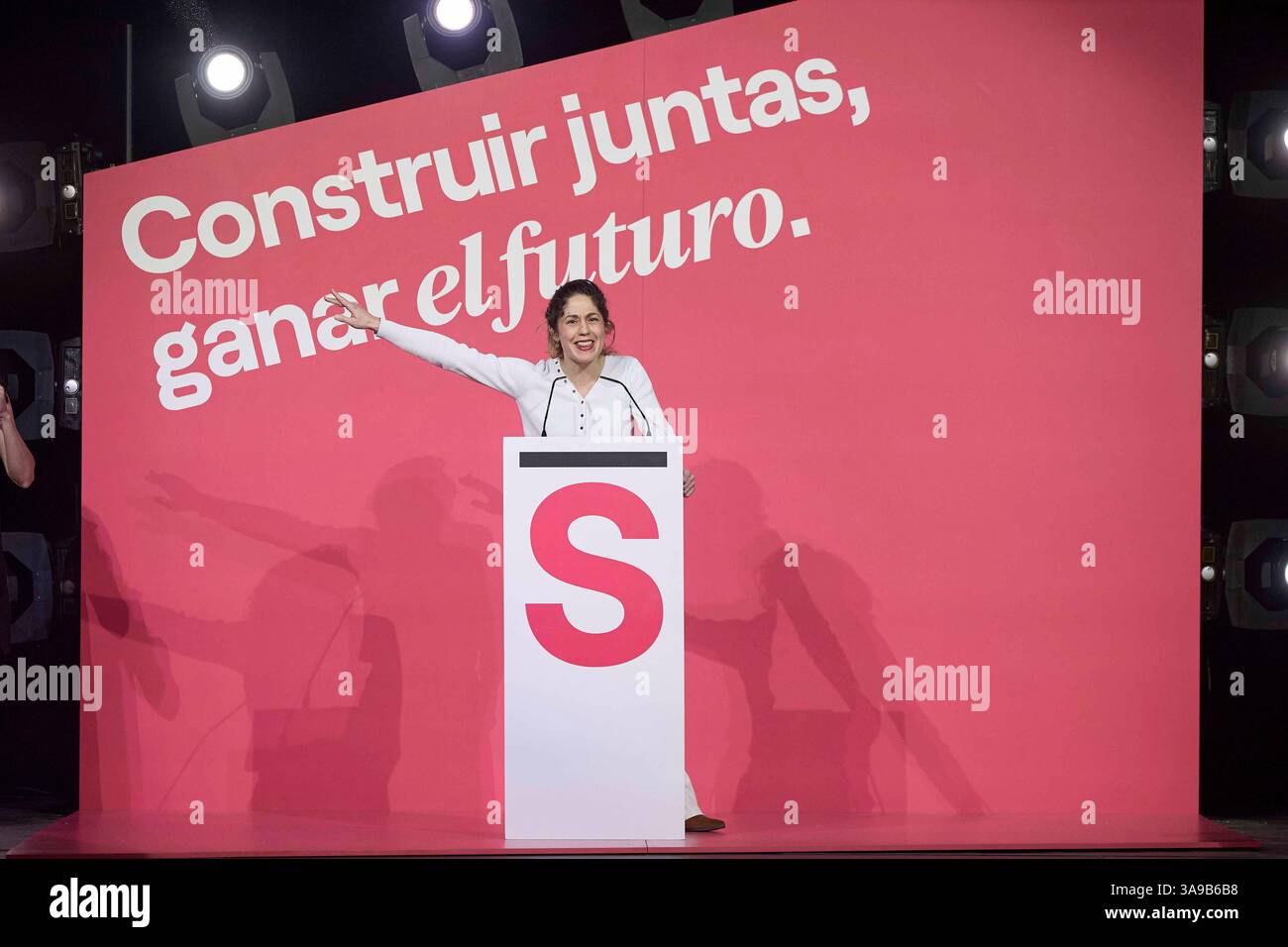 The new general coordinator of Sumar, Lara Hernández, speaks during the ...