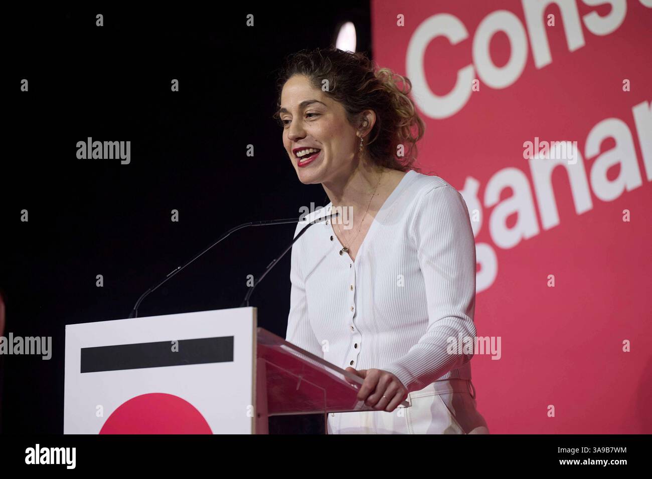 The new general coordinator of Sumar, Lara Hernández, speaks during the ...