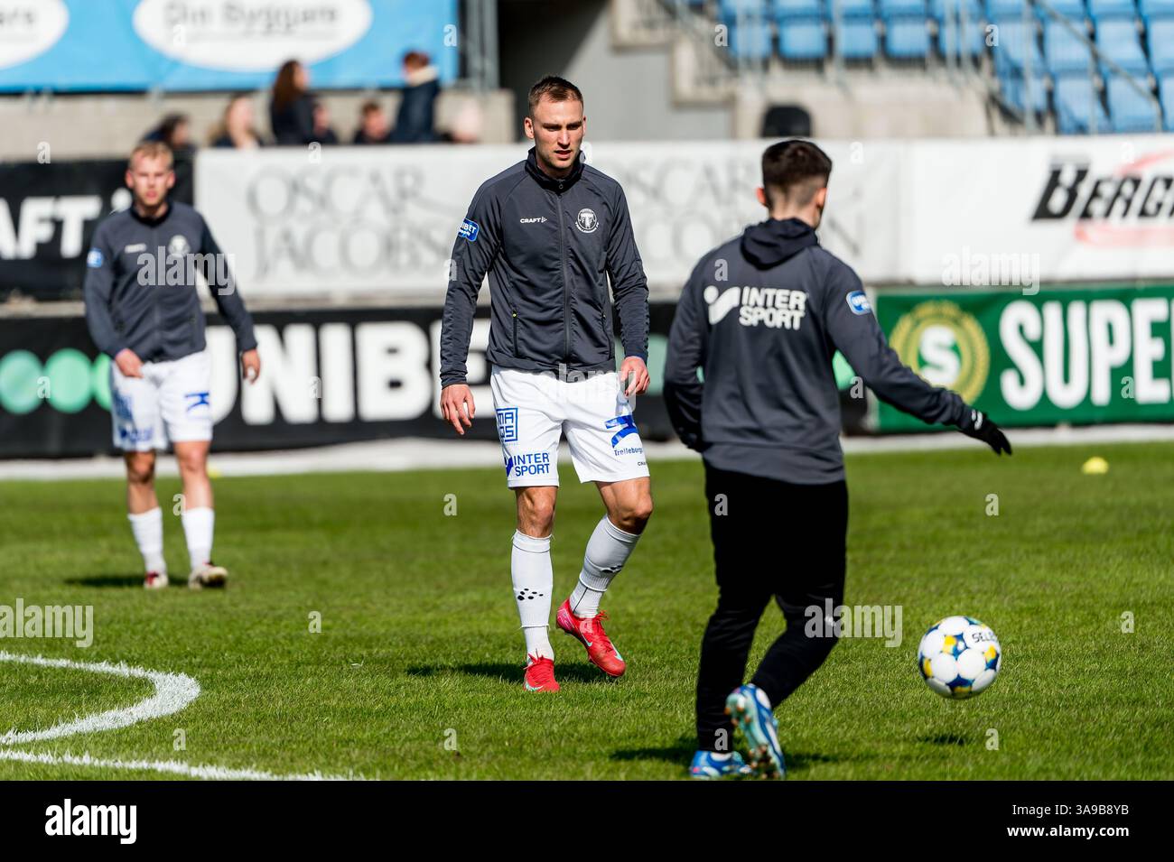 Trelleborg, Sverige. 30th Mar, 2025. 250330 Trelleborgs spelare inför ...