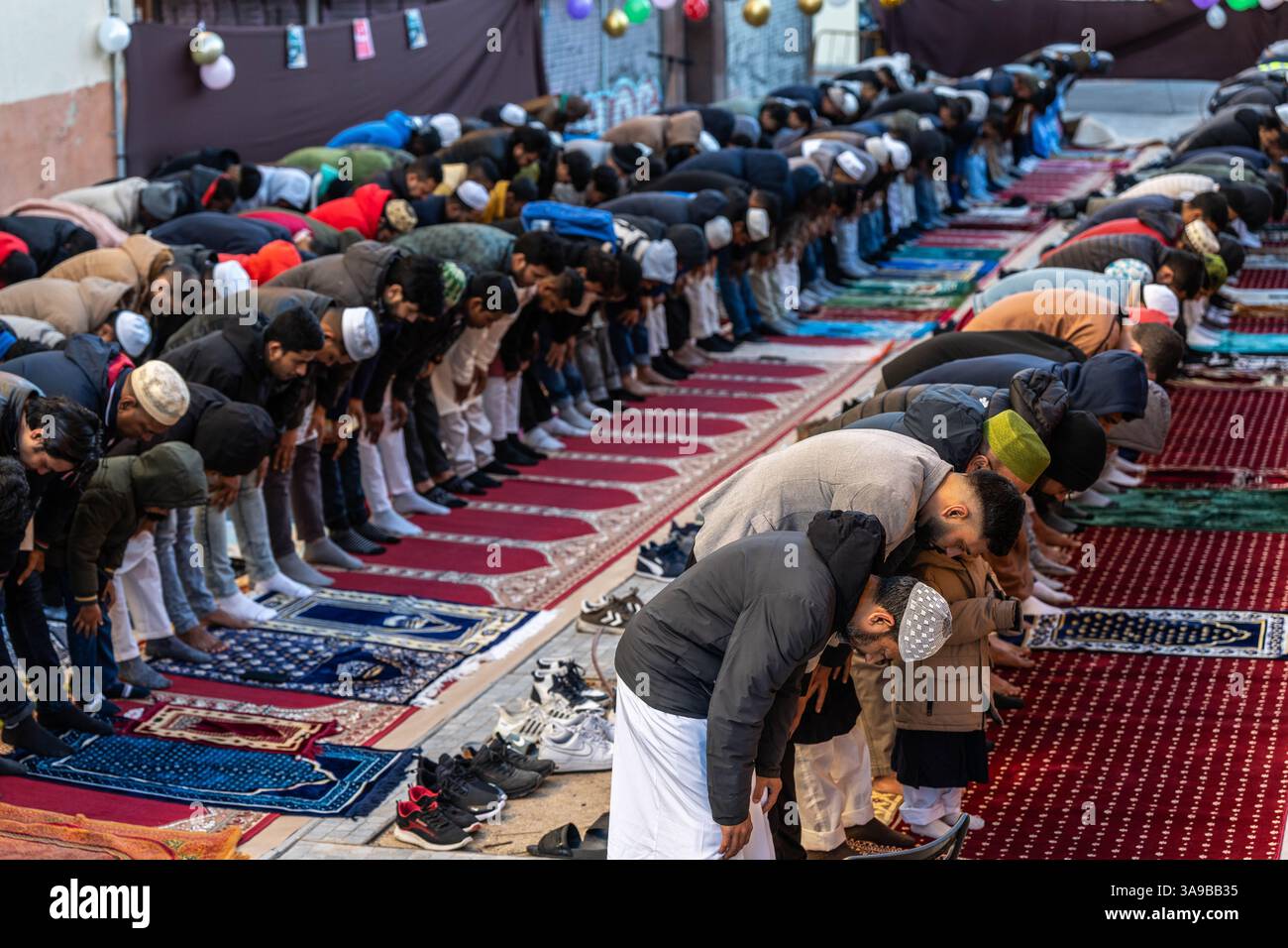 Madrid, Madrid, SPAIN. 30th Mar, 2025. Eid Al-Fitr prayer, a ...
