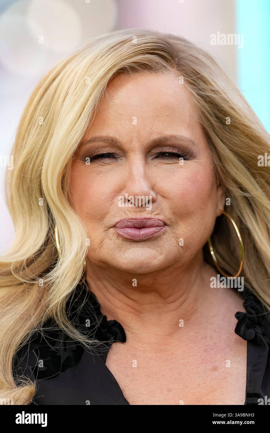 Jennifer Coolidge poses for photographers upon arrival at the World ...
